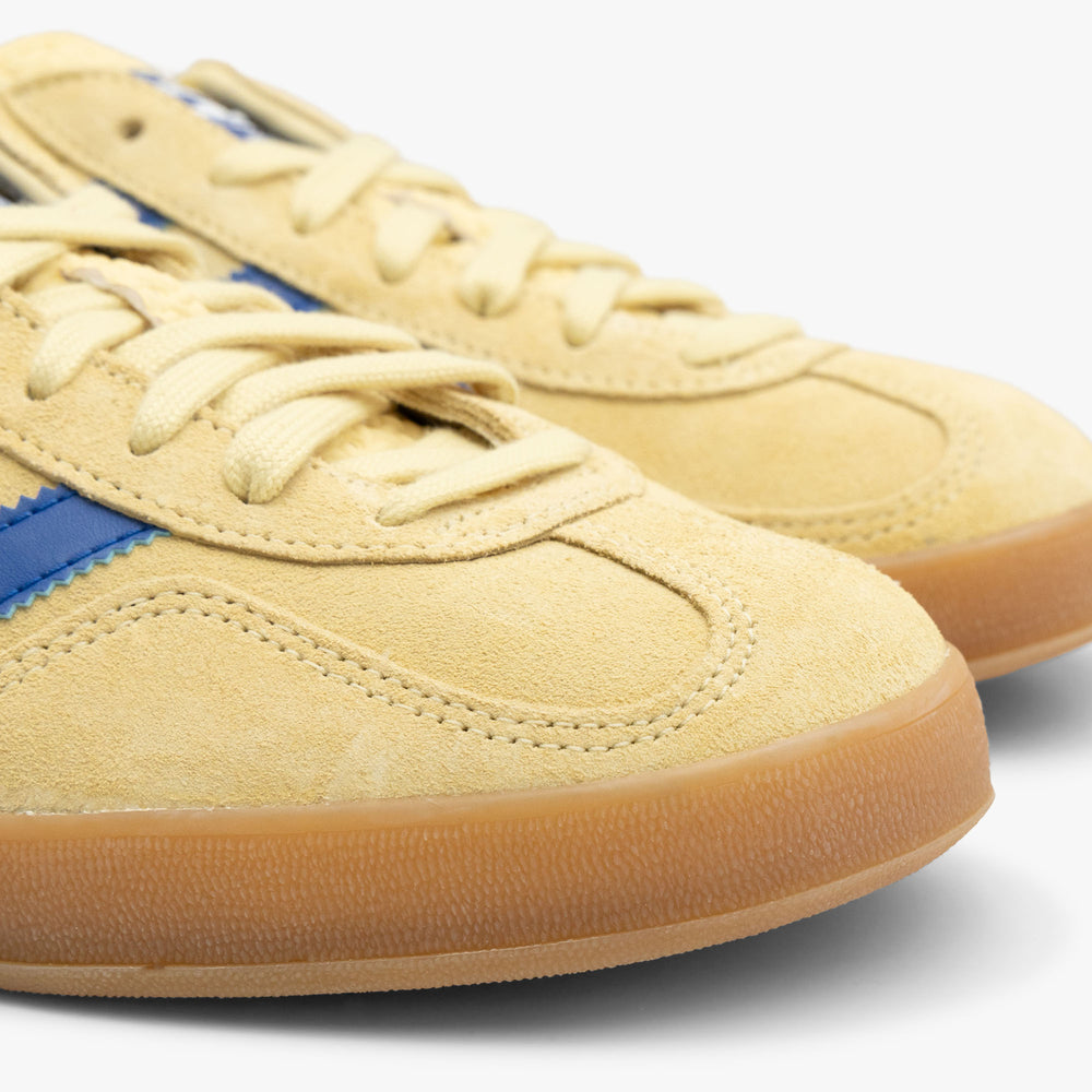adidas Originals Gazelle Indoor Powder Yellow / Team Royal Blue - Foot ...